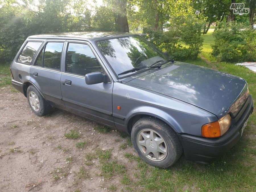 Ford Escort 1989 in Klaipeda, with an engine capacity of 1.40 L and mileage of 45 thousand km for 1000 €, photo 3 on AUTOMOTO.COM.LV
