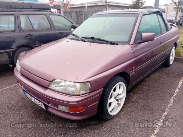 Violets Ford Escort 1992 Tallina, ar dzinēja tilpumu 1.80 L un nobraukumu 105 tūkst. km par 400 €, foto 4 vietnē AUTOMOTO.COM.LV