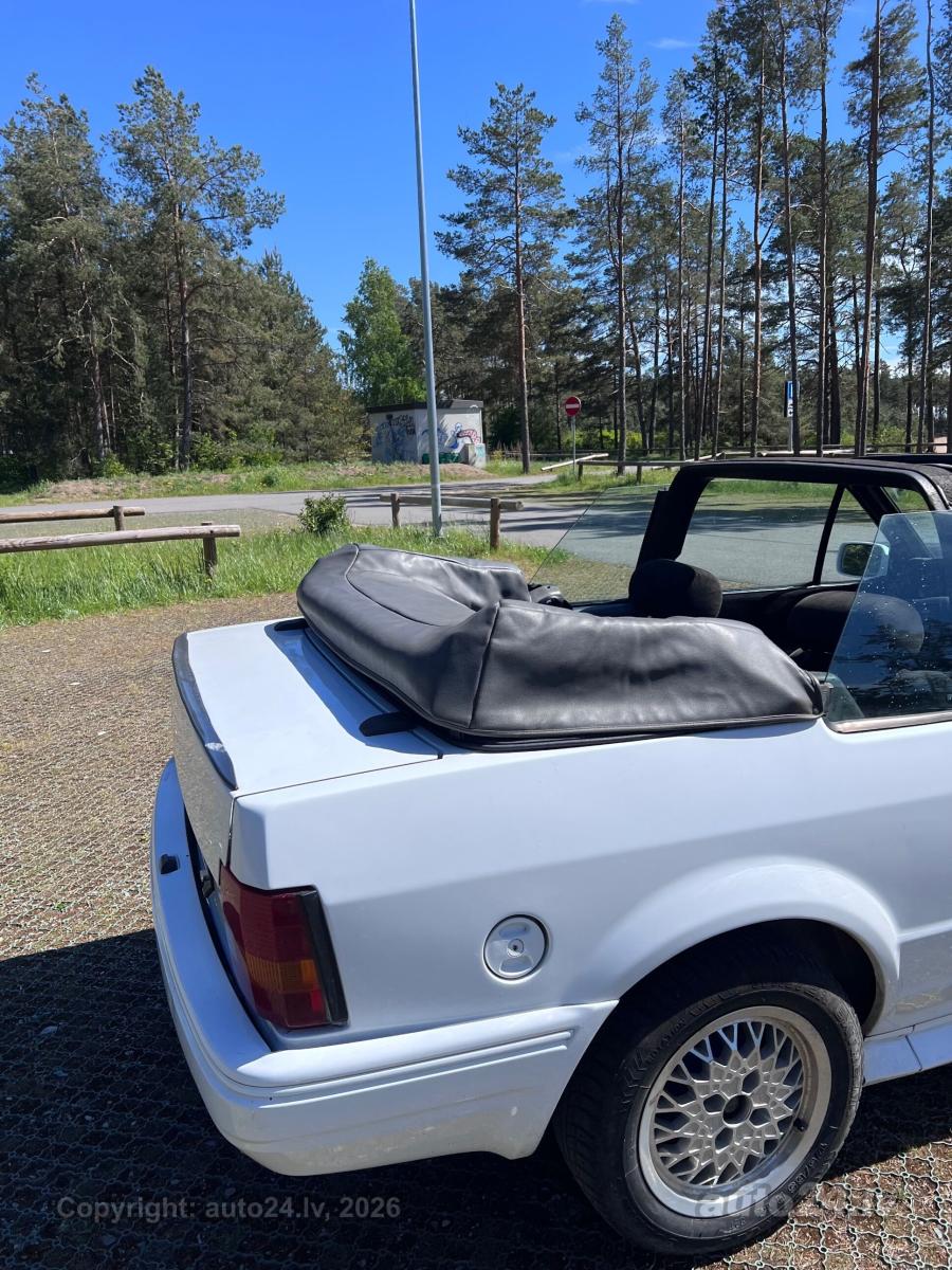Balts Ford Escort 1990 Tallina, ar dzinēja tilpumu 1.60 L un nobraukumu 25 tūkst. km par 3900 €, foto 10 vietnē AUTOMOTO.COM.LV