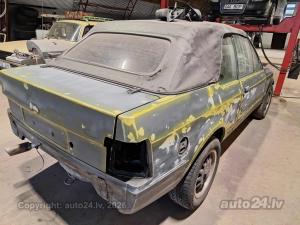 Balts Ford Escort 1990 Tallina, ar dzinēja tilpumu 1.60 L un nobraukumu 25 tūkst. km par 3900 €, foto 14 vietnē AUTOMOTO.COM.LV