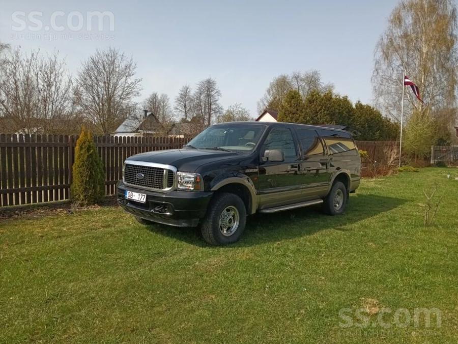 Melns Ford Excursion 2001 Rīga, ar dzinēja tilpumu 6.70 L un nobraukumu 299 tūkst. km par 11900 €, foto 1 vietnē AUTOMOTO.COM.LV