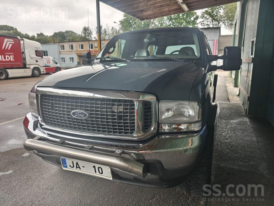 Zils Ford Excursion 2000 Rīga, ar dzinēja tilpumu 6.80 L un nobraukumu 234 tūkst. km par 12500 €, foto 3 vietnē AUTOMOTO.COM.LV