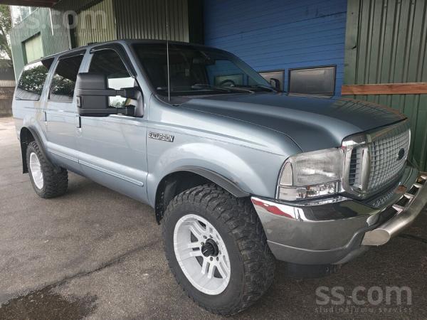 Zils Ford Excursion 2000 Rīga, ar dzinēja tilpumu 6.80 L un nobraukumu 234 tūkst. km par 12500 €, foto 3 vietnē AUTOMOTO.COM.LV
