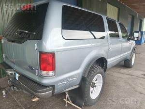 Zils Ford Excursion 2000 Rīga, ar dzinēja tilpumu 6.80 L un nobraukumu 234 tūkst. km par 12500 €, foto 5 vietnē AUTOMOTO.COM.LV