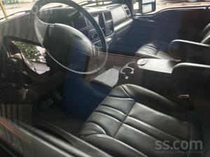 Zils Ford Excursion 2000 Rīga, ar dzinēja tilpumu 6.80 L un nobraukumu 234 tūkst. km par 12500 €, foto 9 vietnē AUTOMOTO.COM.LV