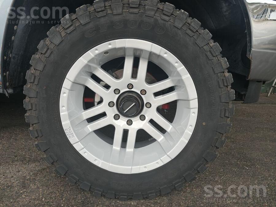 Zils Ford Excursion 2000 Rīga, ar dzinēja tilpumu 6.80 L un nobraukumu 234 tūkst. km par 12500 €, foto 12 vietnē AUTOMOTO.COM.LV