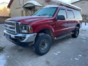 Red Ford Excursion 2001 in Jelgava, with an engine capacity of 6.80 L and mileage of 235 thousand km for 7400 €, photo 3 on AUTOMOTO.COM.LV