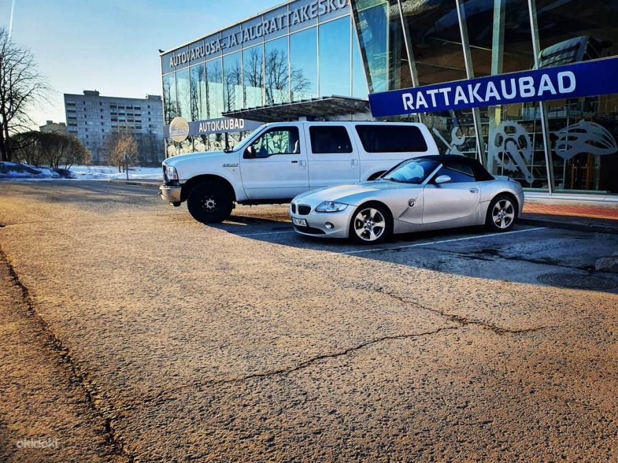 White Ford Excursion 2000 in Narva-Joesuu, with an engine capacity of 0.00 L and mileage of 183 thousand km for 9500 €, photo 12 on AUTOMOTO.COM.LV
