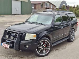 Black Ford Expedition 2009 in Silute, with an engine capacity of 5.41 L and mileage of 234 thousand km for 4500 €, photo 7 on AUTOMOTO.COM.LV