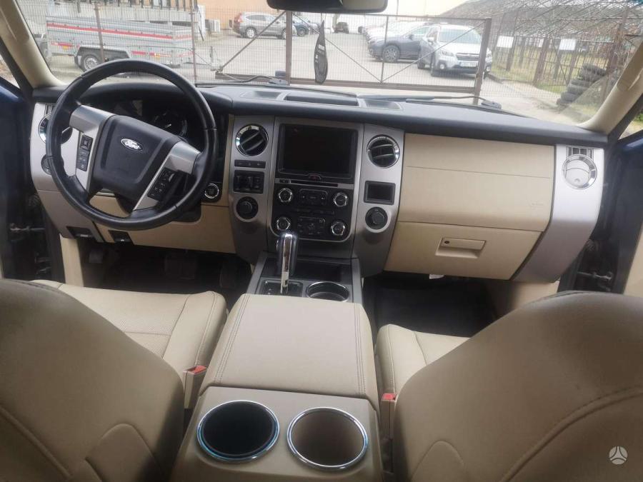 Blue Ford Expedition 2017 in Vilnius, with an engine capacity of 3.50 L and mileage of 150 thousand km for 10999 €, photo 14 on AUTOMOTO.COM.LV