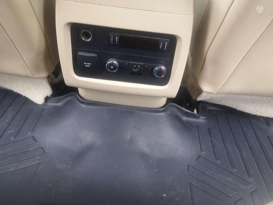 Blue Ford Expedition 2017 in Vilnius, with an engine capacity of 3.50 L and mileage of 150 thousand km for 10999 €, photo 15 on AUTOMOTO.COM.LV