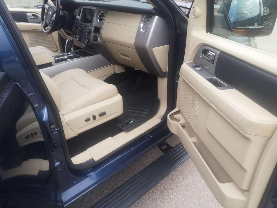Blue Ford Expedition 2017 in Vilnius, with an engine capacity of 3.50 L and mileage of 150 thousand km for 10999 €, photo 17 on AUTOMOTO.COM.LV