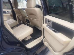 Blue Ford Expedition 2017 in Vilnius, with an engine capacity of 3.50 L and mileage of 150 thousand km for 10999 €, photo 18 on AUTOMOTO.COM.LV