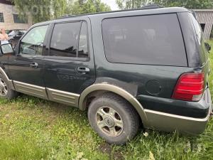 Zaļš Ford Expedition 2004 Aizkraukle, ar dzinēja tilpumu 5.40 L un nobraukumu 452 tūkst. km par 5500 €, foto 5 vietnē AUTOMOTO.COM.LV