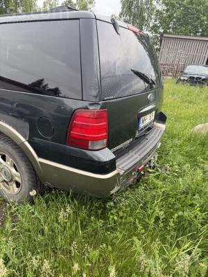 Zaļš Ford Expedition 2004 Aizkraukle, ar dzinēja tilpumu 5.40 L un nobraukumu 452 tūkst. km par 5500 €, foto 6 vietnē AUTOMOTO.COM.LV