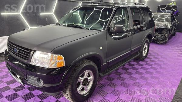 Melns Ford Explorer 2003 Jelgava, ar dzinēja tilpumu 4.00 L un nobraukumu 167 tūkst. km par 3500 €, foto 1 vietnē AUTOMOTO.COM.LV