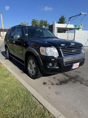 Black Ford Explorer 2007 in Siauliai, with an engine capacity of 0.40 L and mileage of 138 thousand km for 7100 €, photo  on AUTOMOTO.COM.LV