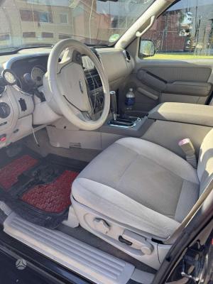 Melns Ford Explorer 2007 Šauļi, ar dzinēja tilpumu 0.40 L un nobraukumu 138 tūkst. km par 7100 €, foto 8 vietnē AUTOMOTO.COM.LV