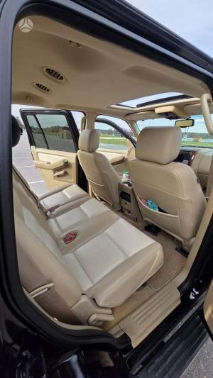 Melns Ford Explorer 2008 Alīta, ar dzinēja tilpumu 4.61 L un nobraukumu 123 tūkst. km par 13000 €, foto 6 vietnē AUTOMOTO.COM.LV