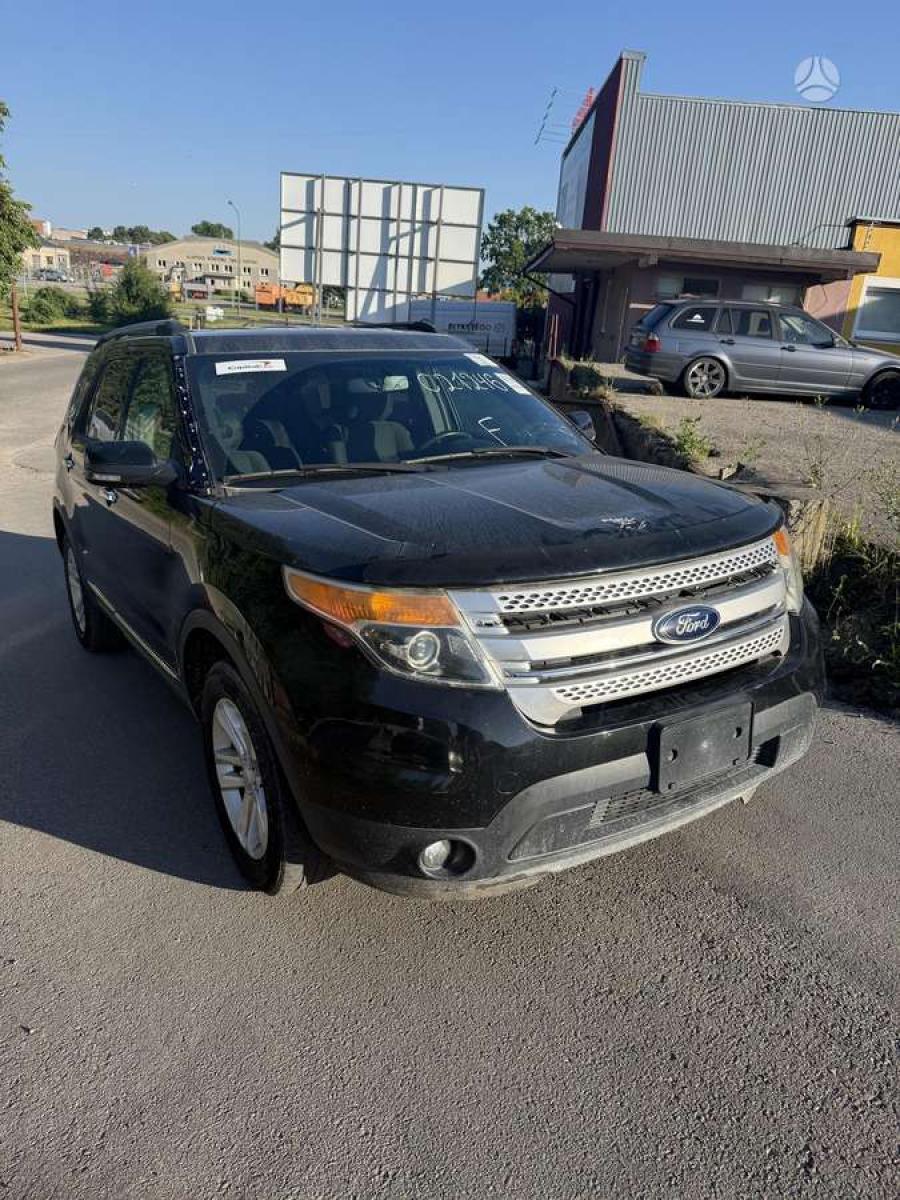 Melns Ford Explorer 2013 Klaipėda, ar dzinēja tilpumu 3.49 L un nobraukumu 250 tūkst. km par 5400 €, foto 6 vietnē AUTOMOTO.COM.LV