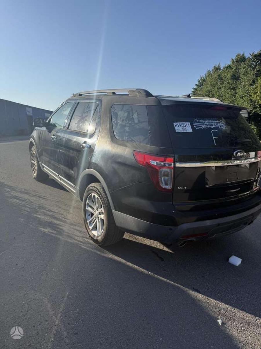 Melns Ford Explorer 2013 Klaipėda, ar dzinēja tilpumu 3.49 L un nobraukumu 250 tūkst. km par 5400 €, foto 8 vietnē AUTOMOTO.COM.LV