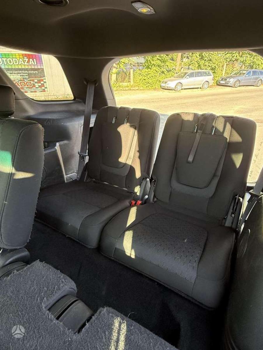 Melns Ford Explorer 2013 Klaipėda, ar dzinēja tilpumu 3.49 L un nobraukumu 250 tūkst. km par 5400 €, foto 12 vietnē AUTOMOTO.COM.LV