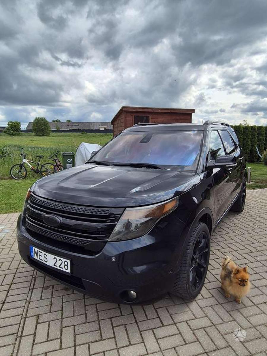 Black Ford Explorer 2015 in Kaunas, with an engine capacity of 3.50 L and mileage of 293 thousand km for 14800 €, photo 3 on AUTOMOTO.COM.LV