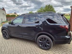 Black Ford Explorer 2015 in Kaunas, with an engine capacity of 3.50 L and mileage of 293 thousand km for 14800 €, photo 9 on AUTOMOTO.COM.LV