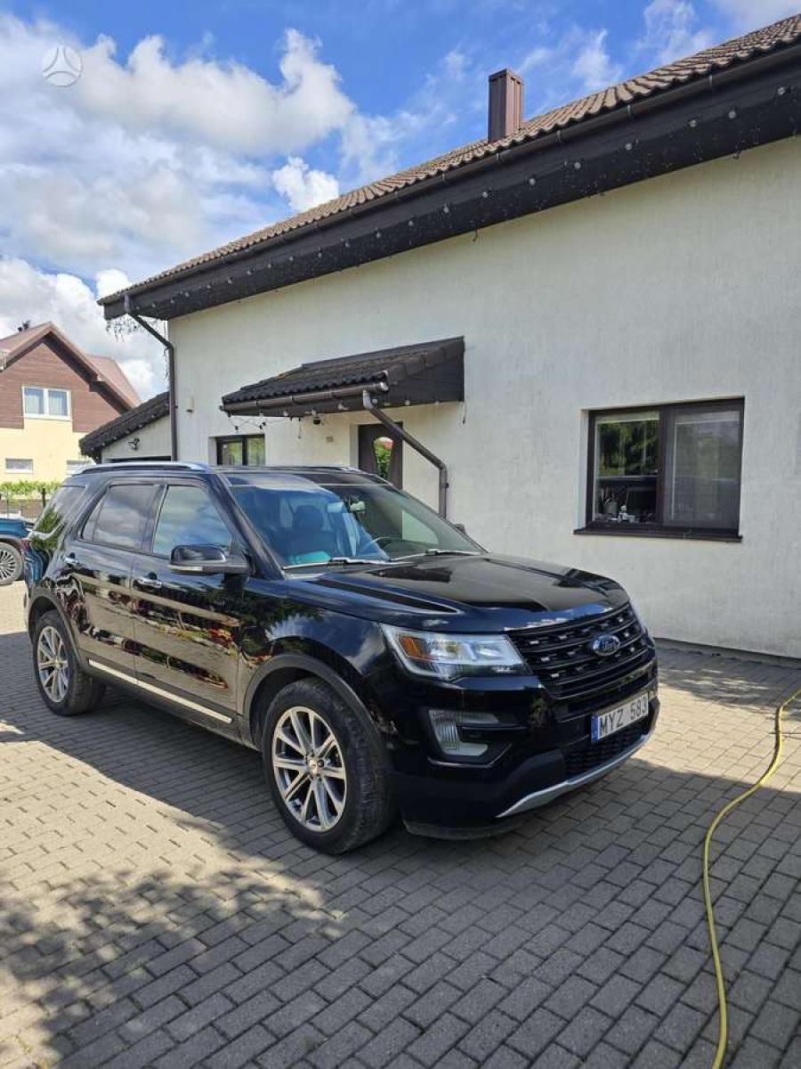 Black Ford Explorer 2016 in Klaipeda, with an engine capacity of 3.49 L and mileage of 173 thousand km for 11900 €, photo 1 on AUTOMOTO.COM.LV