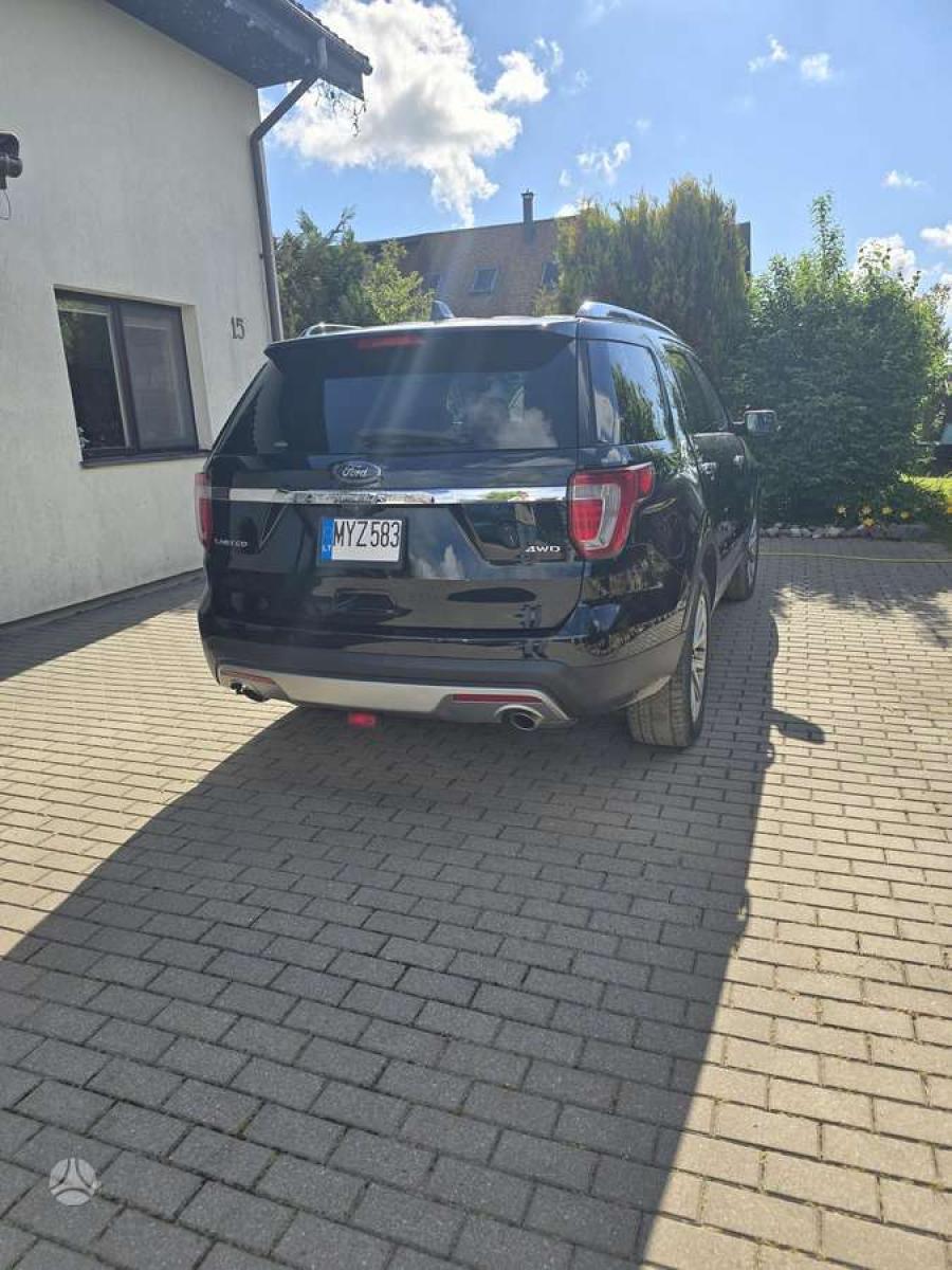 Black Ford Explorer 2016 in Klaipeda, with an engine capacity of 3.49 L and mileage of 173 thousand km for 11900 €, photo 3 on AUTOMOTO.COM.LV
