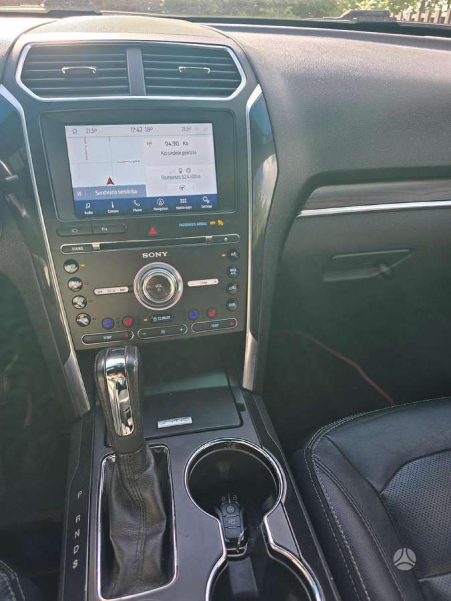 Black Ford Explorer 2016 in Klaipeda, with an engine capacity of 3.49 L and mileage of 173 thousand km for 11900 €, photo 9 on AUTOMOTO.COM.LV