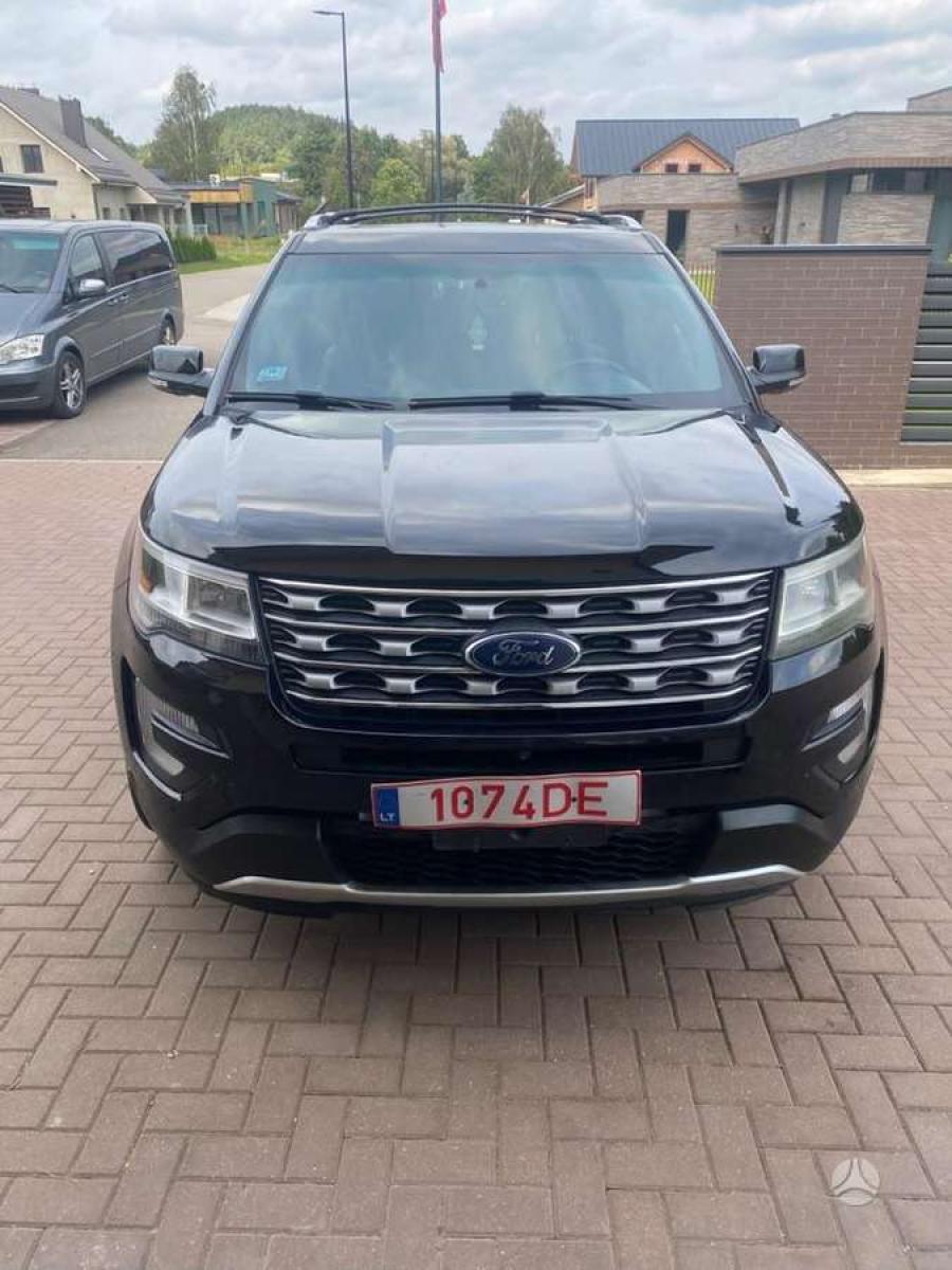 Melns Ford Explorer 2016 Alīta, ar dzinēja tilpumu 3.49 L un nobraukumu 110 tūkst. km par 16400 €, foto 1 vietnē AUTOMOTO.COM.LV