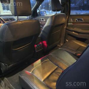 Melns Ford Explorer 2018 Rīga, ar dzinēja tilpumu 3.50 L un nobraukumu 154 tūkst. km par 15500 €, foto 11 vietnē AUTOMOTO.COM.LV