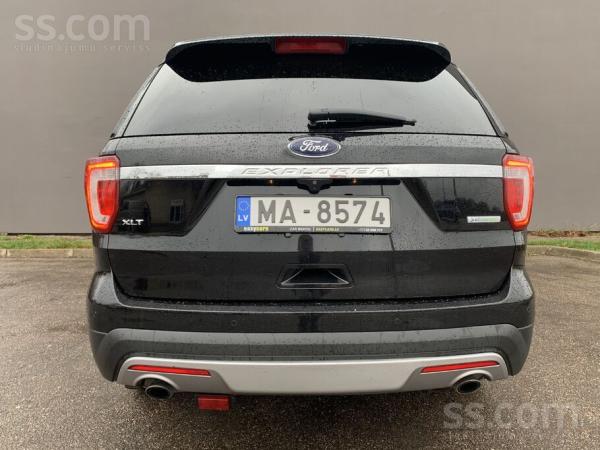 Black Ford Explorer 2019 in Riga, with an engine capacity of 2.30 L and mileage of 125 thousand km for 20500 €, photo 6 on AUTOMOTO.COM.LV