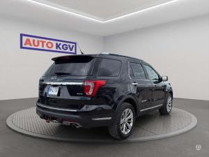 Black Ford Explorer 2019 in Kaunas, with an engine capacity of 3.50 L and mileage of 132 thousand km for 21499 €, photo 6 on AUTOMOTO.COM.LV