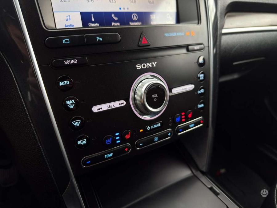 Black Ford Explorer 2019 in Kaunas, with an engine capacity of 3.50 L and mileage of 132 thousand km for 21499 €, photo 16 on AUTOMOTO.COM.LV