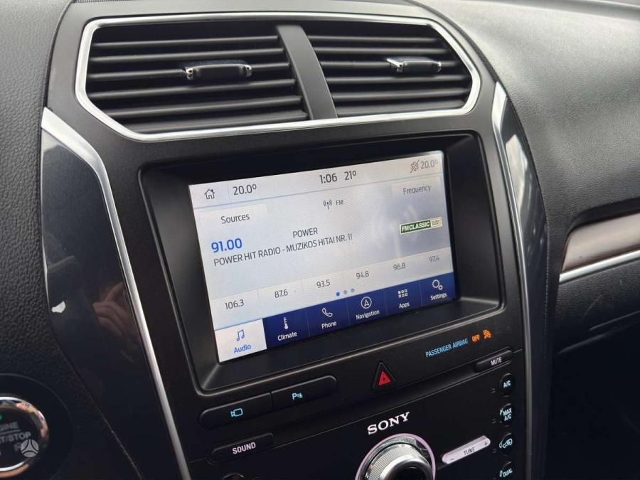 Black Ford Explorer 2019 in Kaunas, with an engine capacity of 3.50 L and mileage of 132 thousand km for 21499 €, photo 17 on AUTOMOTO.COM.LV