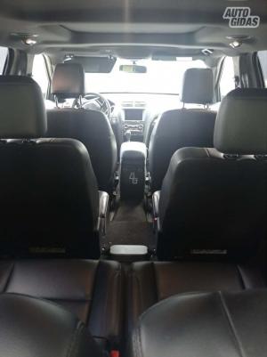 Black Ford Explorer 2019 in Panevezys, with an engine capacity of 3.50 L and mileage of 215 thousand km for 15500 €, photo 4 on AUTOMOTO.COM.LV
