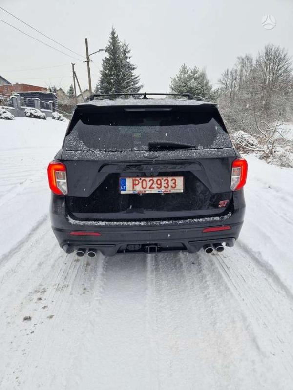 Black Ford Explorer 2020 in Kaunas, with an engine capacity of 2.96 L and mileage of 122 thousand km for 30000 €, photo 8 on AUTOMOTO.COM.LV