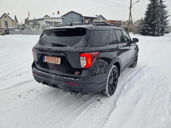 Black Ford Explorer 2020 in Kaunas, with an engine capacity of 2.96 L and mileage of 122 thousand km for 30000 €, photo 9 on AUTOMOTO.COM.LV