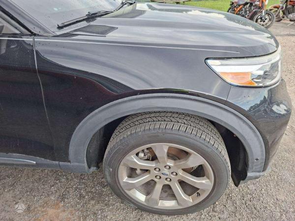 Melns Ford Explorer 2020 Kauņa, ar dzinēja tilpumu 2.96 L un nobraukumu 121 tūkst. km par 15730 €, foto 10 vietnē AUTOMOTO.COM.LV