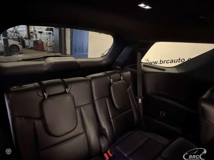 Black Ford Explorer 2020 in Vilnius, with an engine capacity of 3.00 L and mileage of 122 thousand km for 28500 €, photo 18 on AUTOMOTO.COM.LV