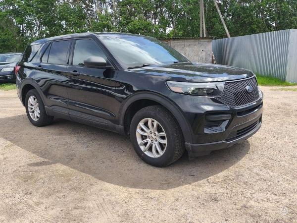 Melns Ford Explorer 2020 Šauļi, ar dzinēja tilpumu 3.30 L un nobraukumu 100 tūkst. km par 10000 €, foto 3 vietnē AUTOMOTO.COM.LV