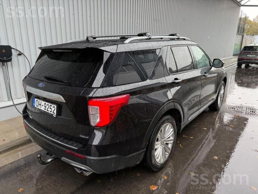 Melns Ford Explorer 2022 Rīga, ar dzinēja tilpumu 3.00 L un nobraukumu 97 tūkst. km par 36000 €, foto 4 vietnē AUTOMOTO.COM.LV