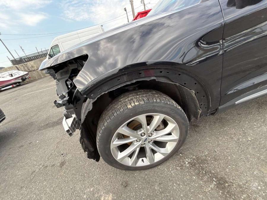 Melns Ford Explorer 2022 Ukmergė, ar dzinēja tilpumu 2.96 L un nobraukumu 47 tūkst. km par 19990 €, foto 24 vietnē AUTOMOTO.COM.LV