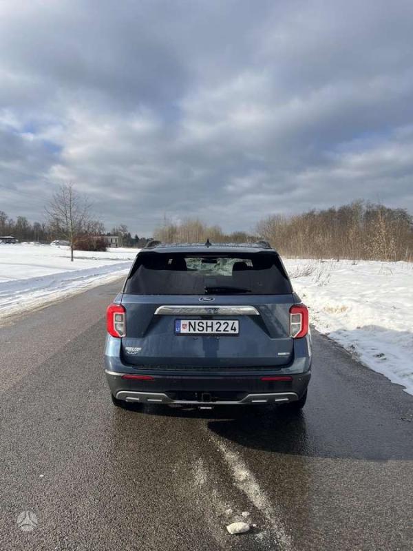 Zils Ford Explorer 2020 Viļņa, ar dzinēja tilpumu 2.30 L un nobraukumu 90 tūkst. km par 25300 €, foto 6 vietnē AUTOMOTO.COM.LV