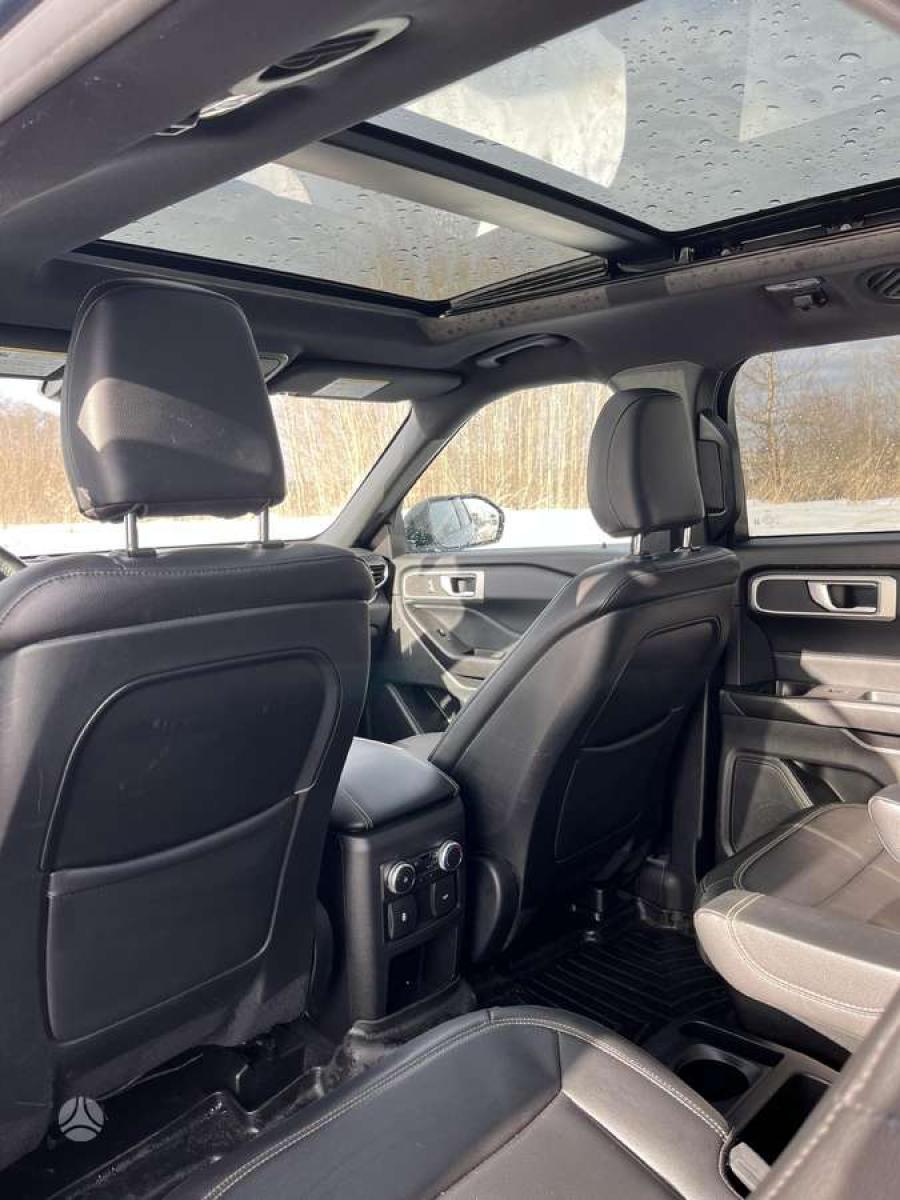 Zils Ford Explorer 2020 Viļņa, ar dzinēja tilpumu 2.30 L un nobraukumu 90 tūkst. km par 25300 €, foto 13 vietnē AUTOMOTO.COM.LV
