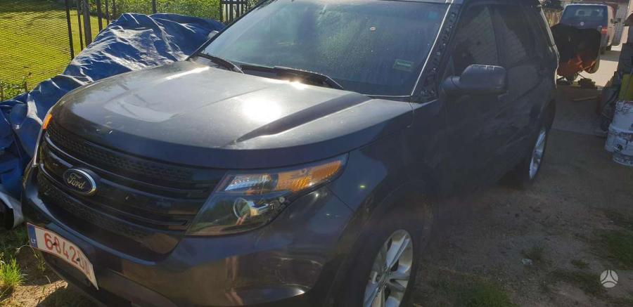 Brūns Ford Explorer 2015 Utena, ar dzinēja tilpumu 3.70 L un nobraukumu 317 tūkst. km par 6500 €, foto 5 vietnē AUTOMOTO.COM.LV