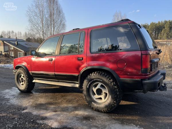Ford Explorer 1995 Viļņa, ar dzinēja tilpumu 4.00 L un nobraukumu 192 tūkst. km par 1750 €, foto 3 vietnē AUTOMOTO.COM.LV