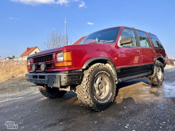 Ford Explorer 1995 in Vilnius, with an engine capacity of 4.00 L and mileage of 192 thousand km for 1599 €, photo 4 on AUTOMOTO.COM.LV